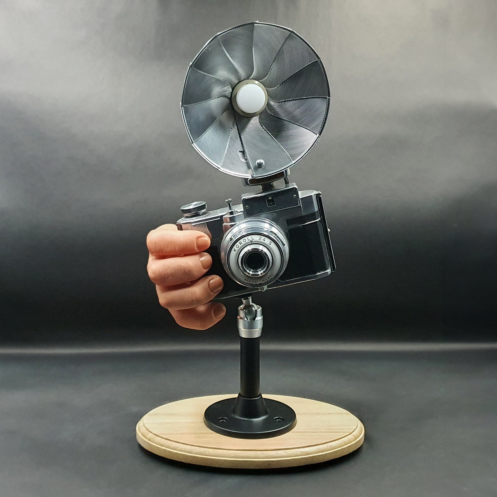 Vintage Koroll 24S Camera Upcycled USB Lamp With Paulownia Base - Etsy