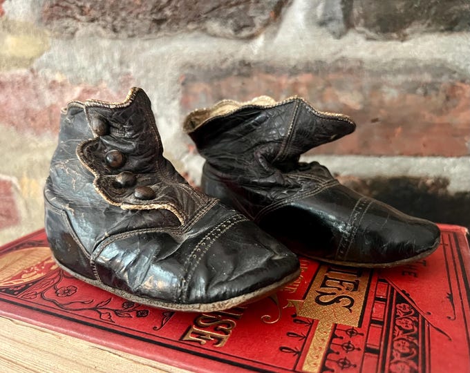 Antique Children’s Shoes, Vintage Worn Button-up Brown Leather Toddler ...
