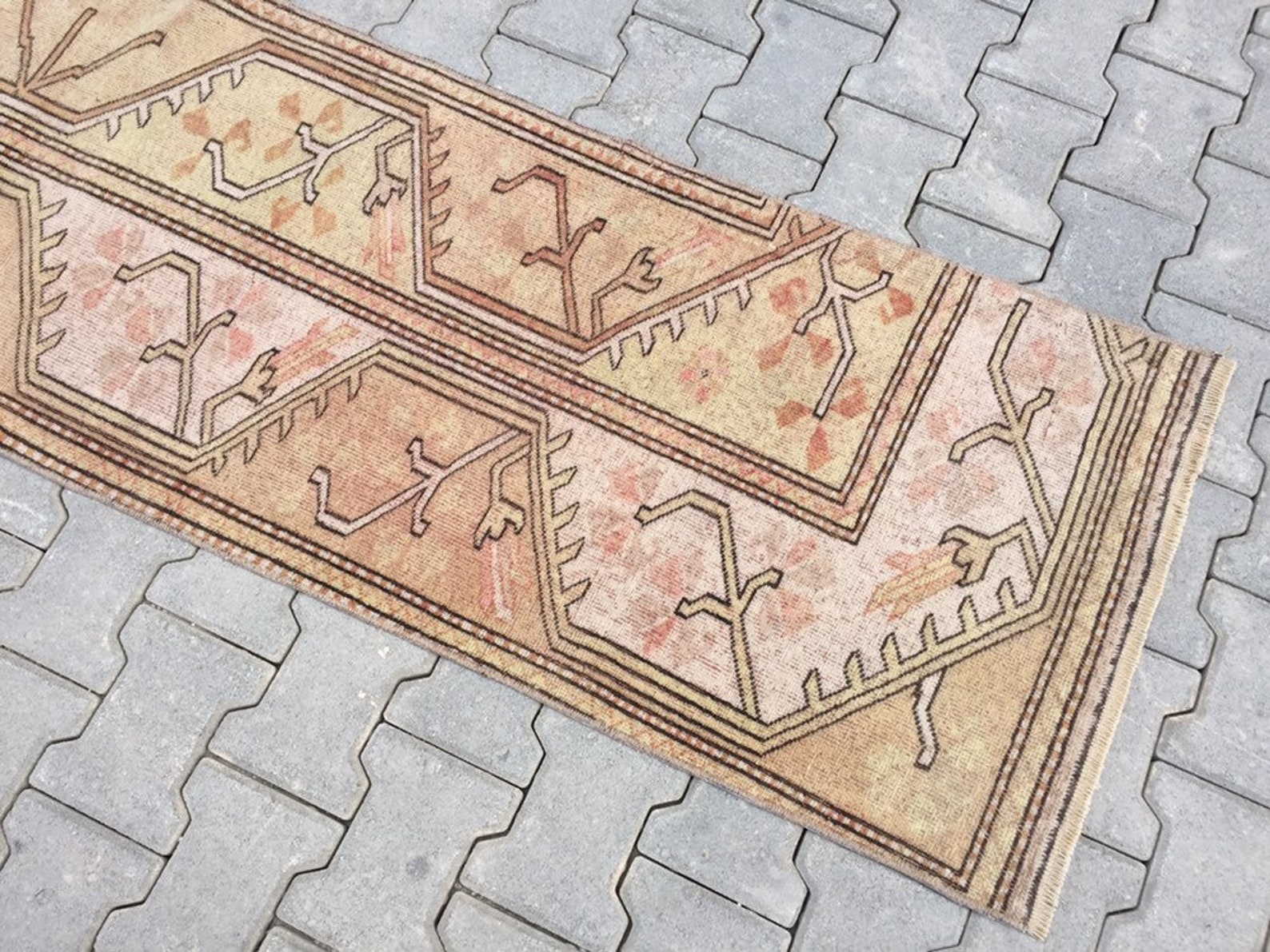 Faded Carpet Rug Handwoven Rug Muted Color Rug Vintage | Etsy