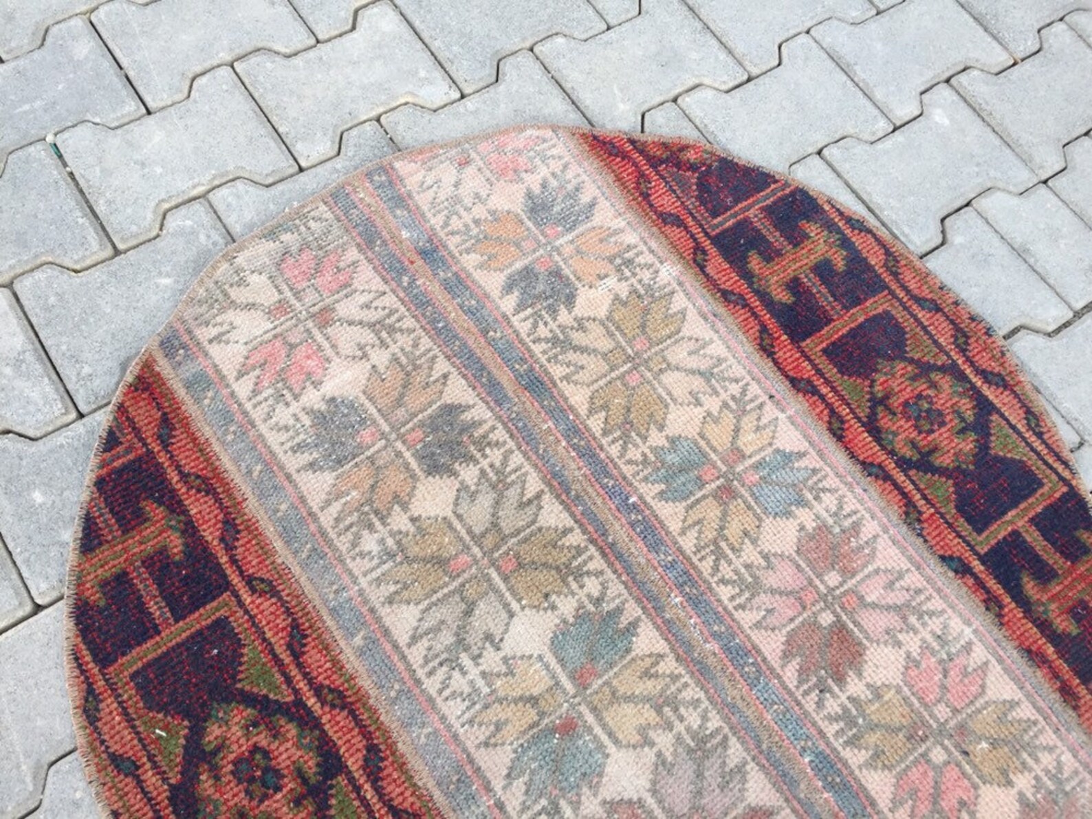 Handwoven Vintage Turkish Round Rug, Bohemian Patchwork Wool Rug (3.1 X ...