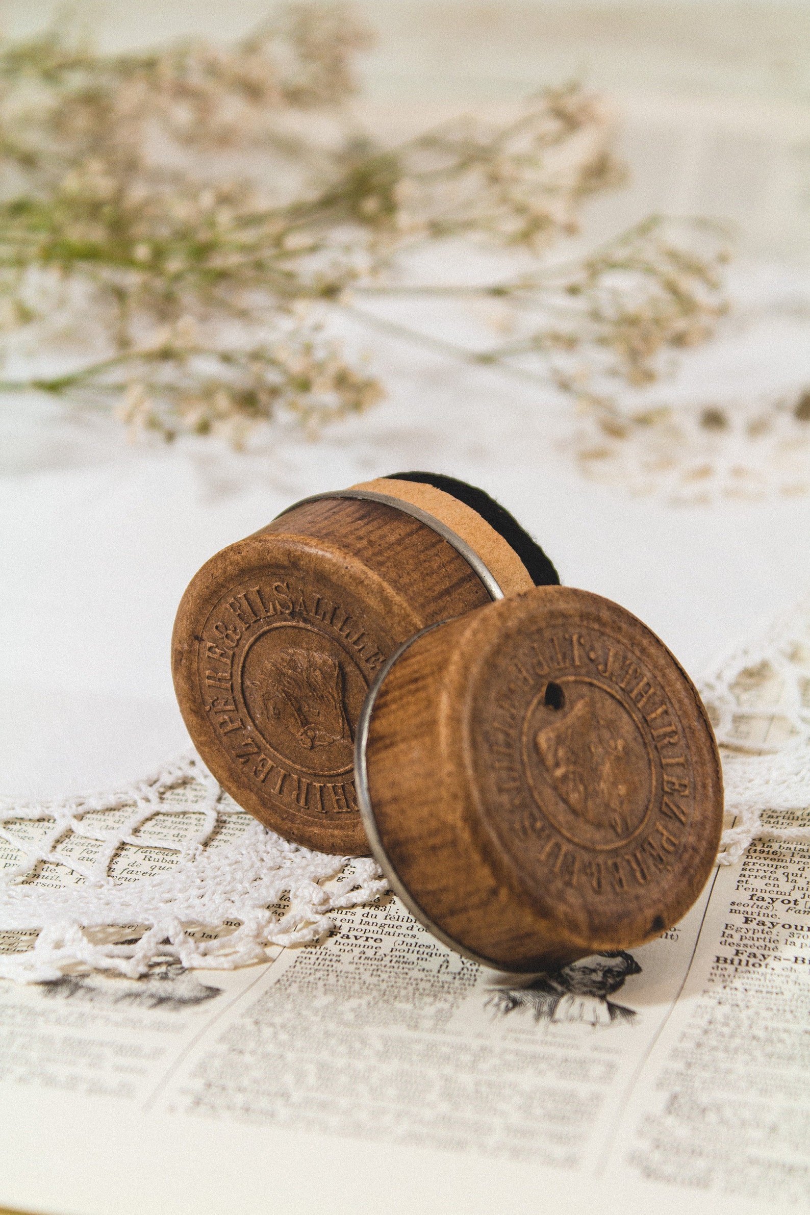 Threads Box Wood Cardboard Mouline Box THIRIEZ Peres & Fils - Etsy