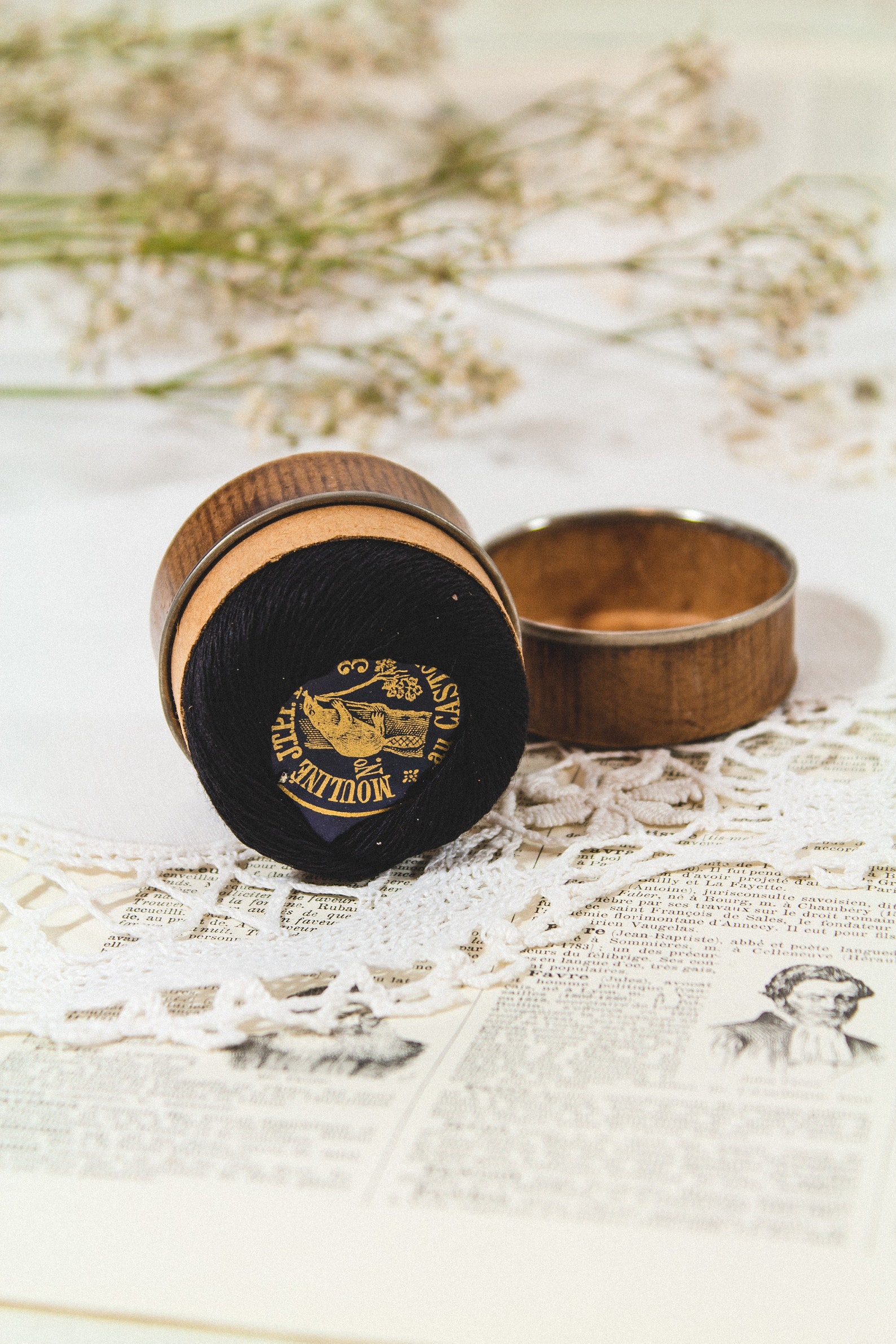 Threads Box Wood Cardboard Mouline Box THIRIEZ Peres & Fils - Etsy