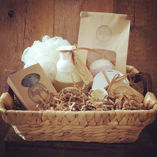Farm Themed Gift Basket - 60+ Gift Ideas for 2024