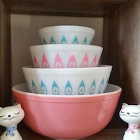 Vintage Pyrex Robin Egg Turquoise Mixing Bowl & Fridge Dish Set - Etsy ...