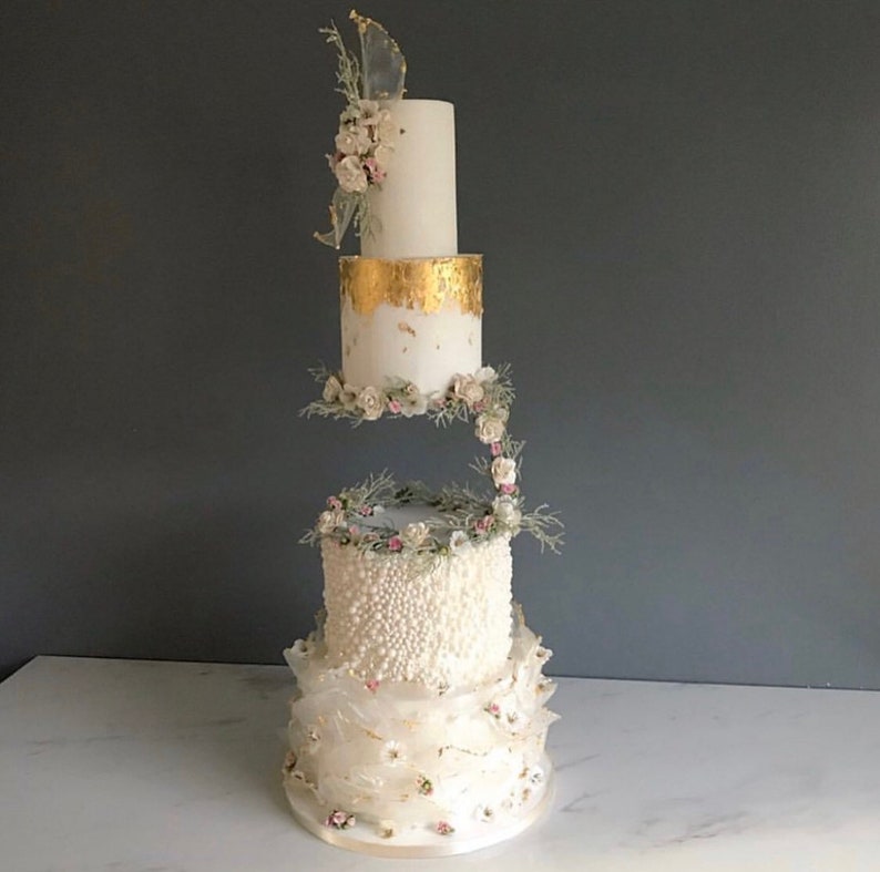 SIDE BAR Floating cake spacer anti gravity cake stand | Etsy