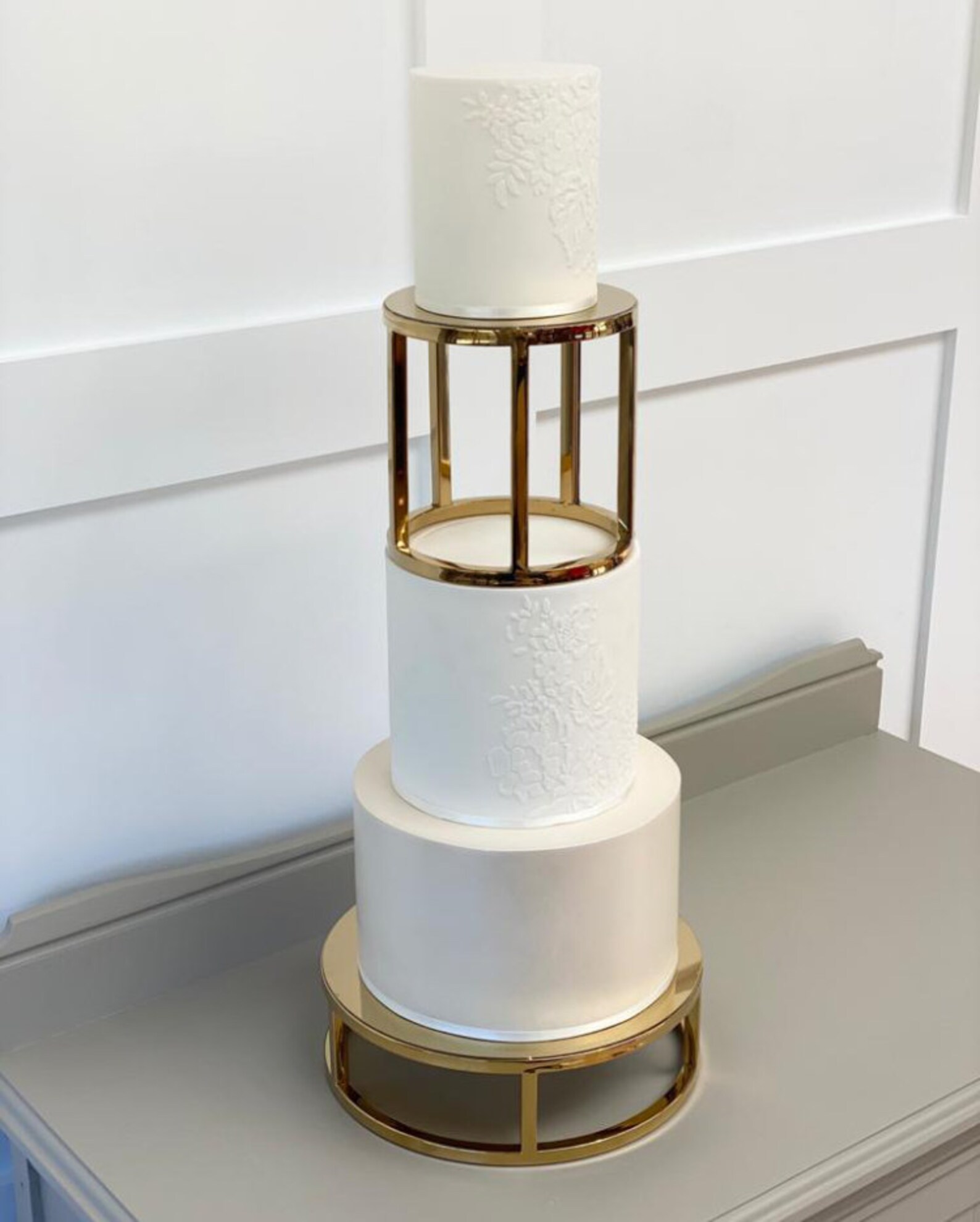 6" Round Cake Separator - Metallic Gold/metallic Silver/black Cake ...