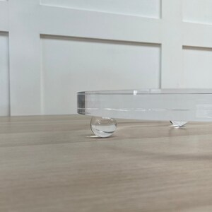 Ultra Polished Acrylic Footed Cake Stand - Acrylic Cake Plinth ...