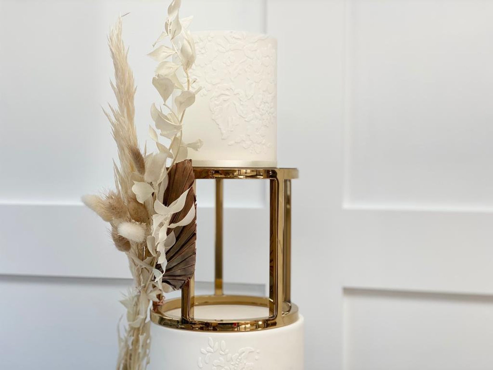 6 Round Cake Separator Metallic Gold and White Cake - Etsy UK