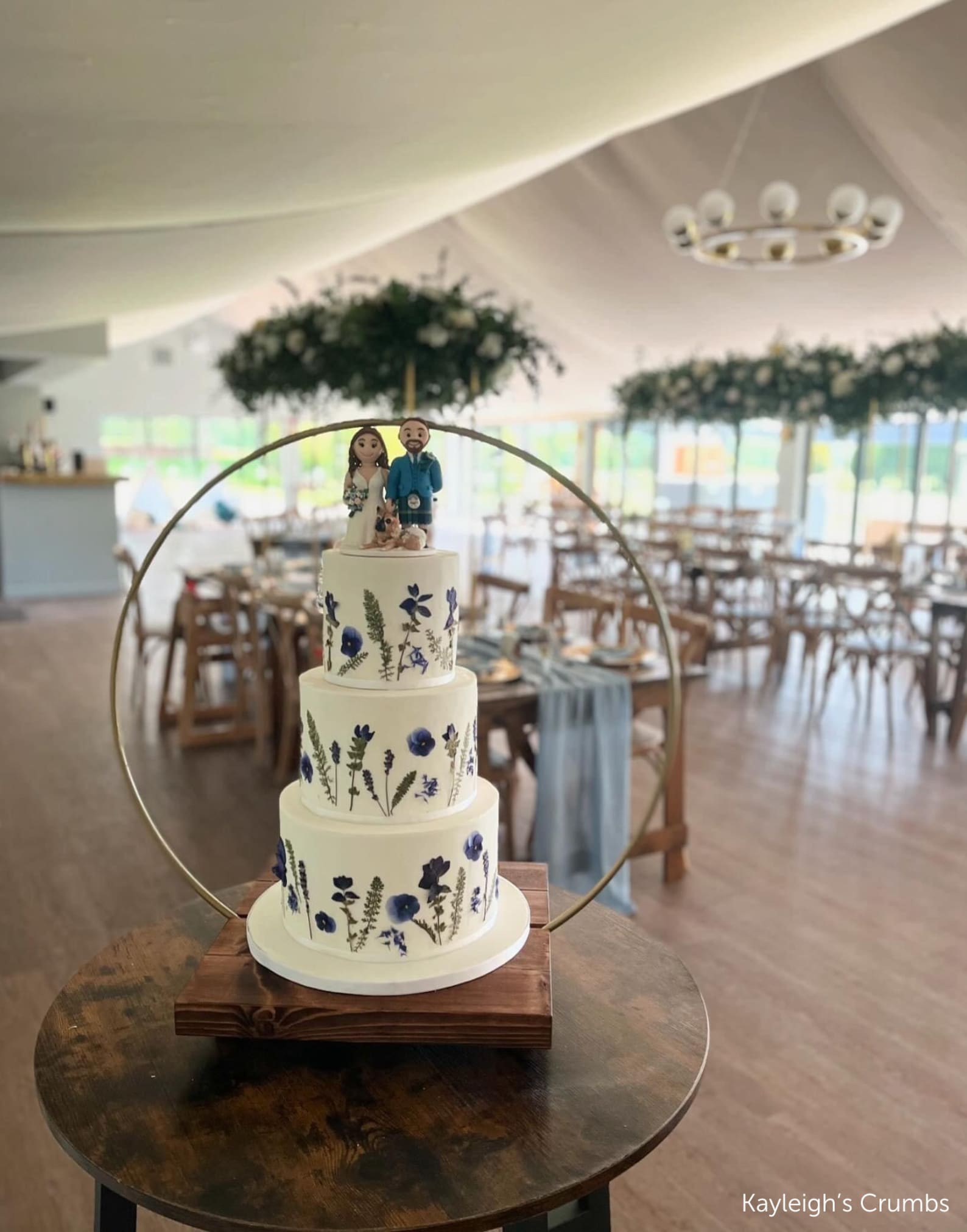 The Floral Hoop Stand - Floral Cake Stand - Flower Cake Hoop - Cake ...