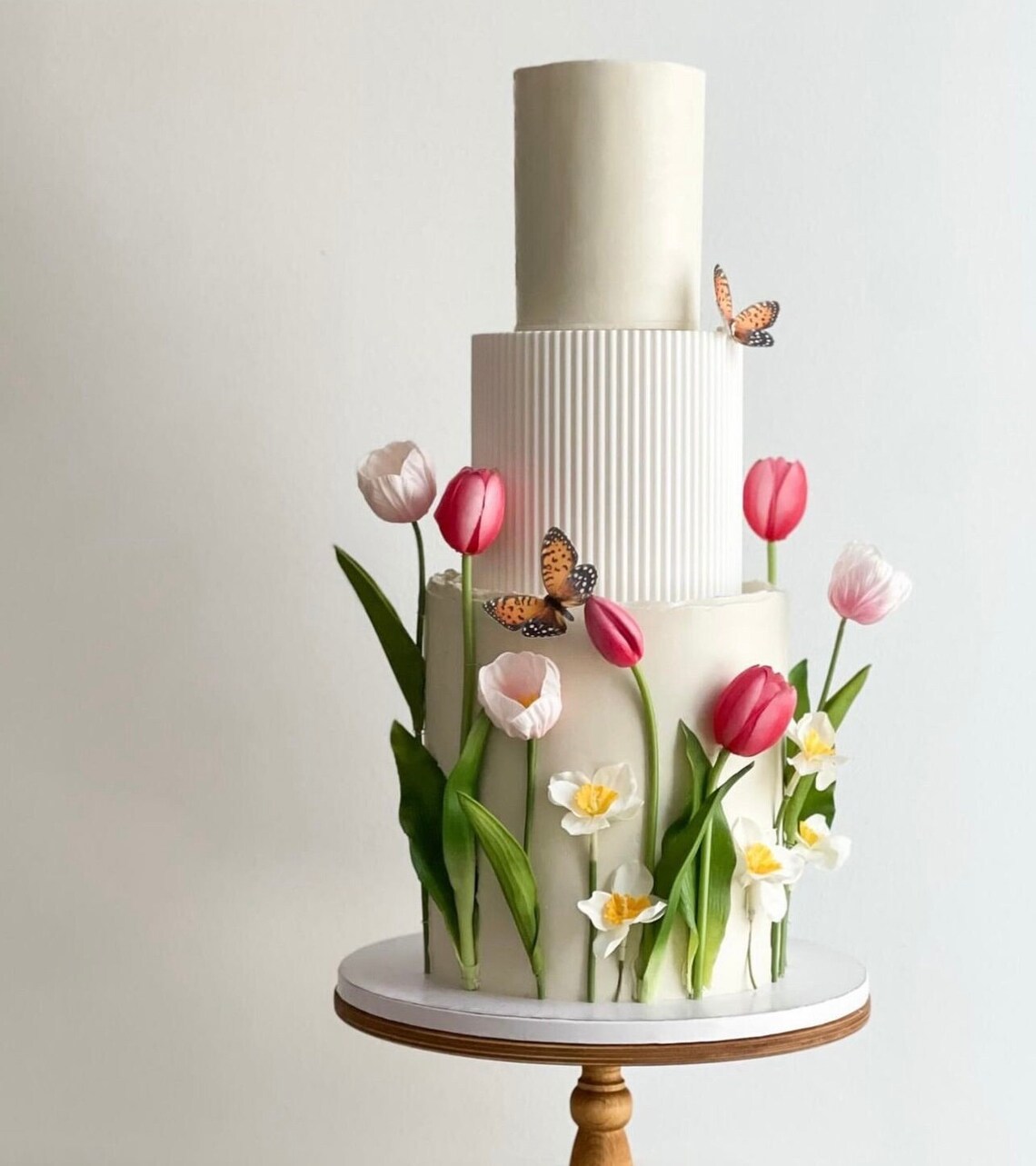 Reeded Cake Separator - White Wedding Cake Spacer - Fake Cake Tier ...