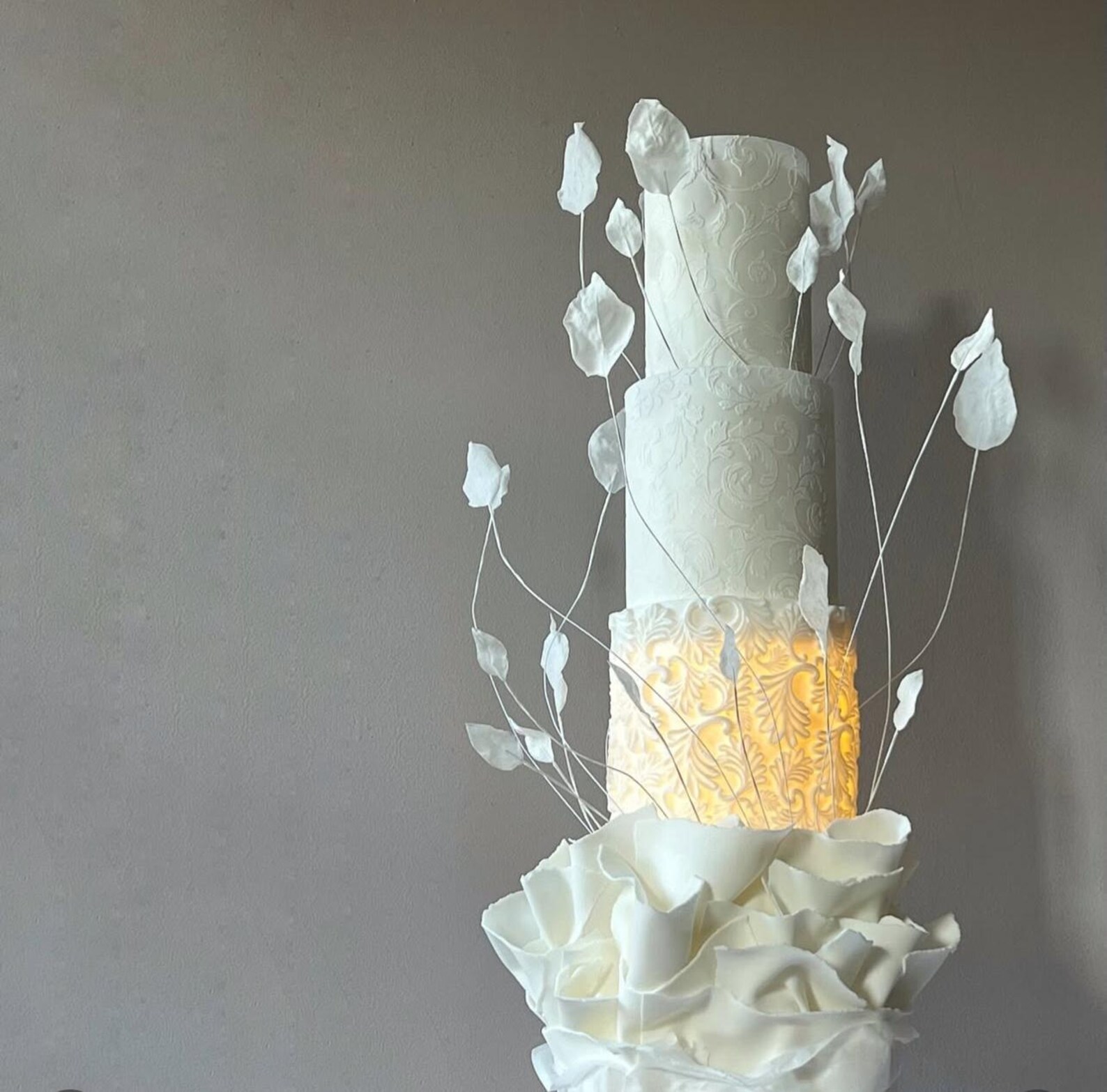 Baroque Leaf Cake Separator | Elegant Cake Tier Prop | Luxury Wedding ...
