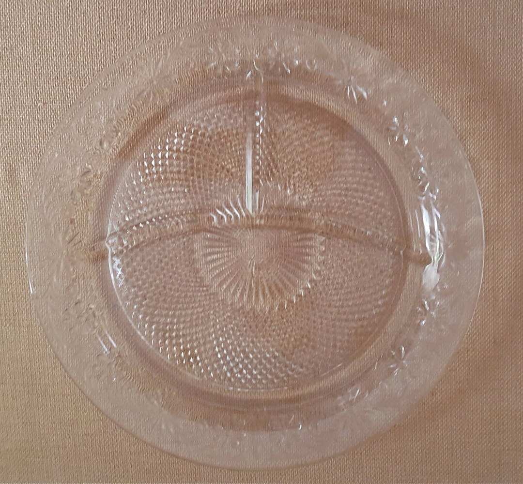Indiana Glass Daisy Pattern Grill Plates - Etsy