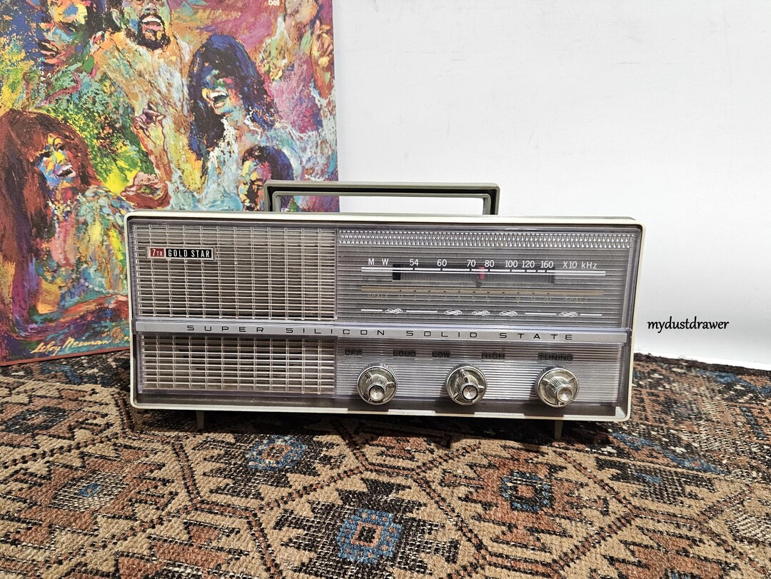 Vintage 1967 7th Gold Star Super Silicon Solid State Portable Working ...