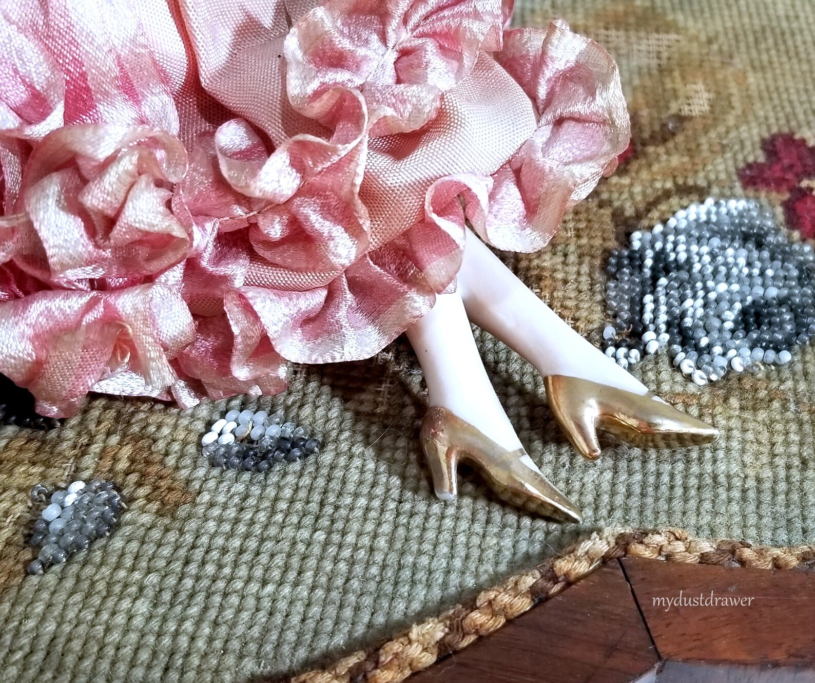 Vintage Germany FLAPPER Lady Dresser Vanity PIN CUSHION With Legs ...