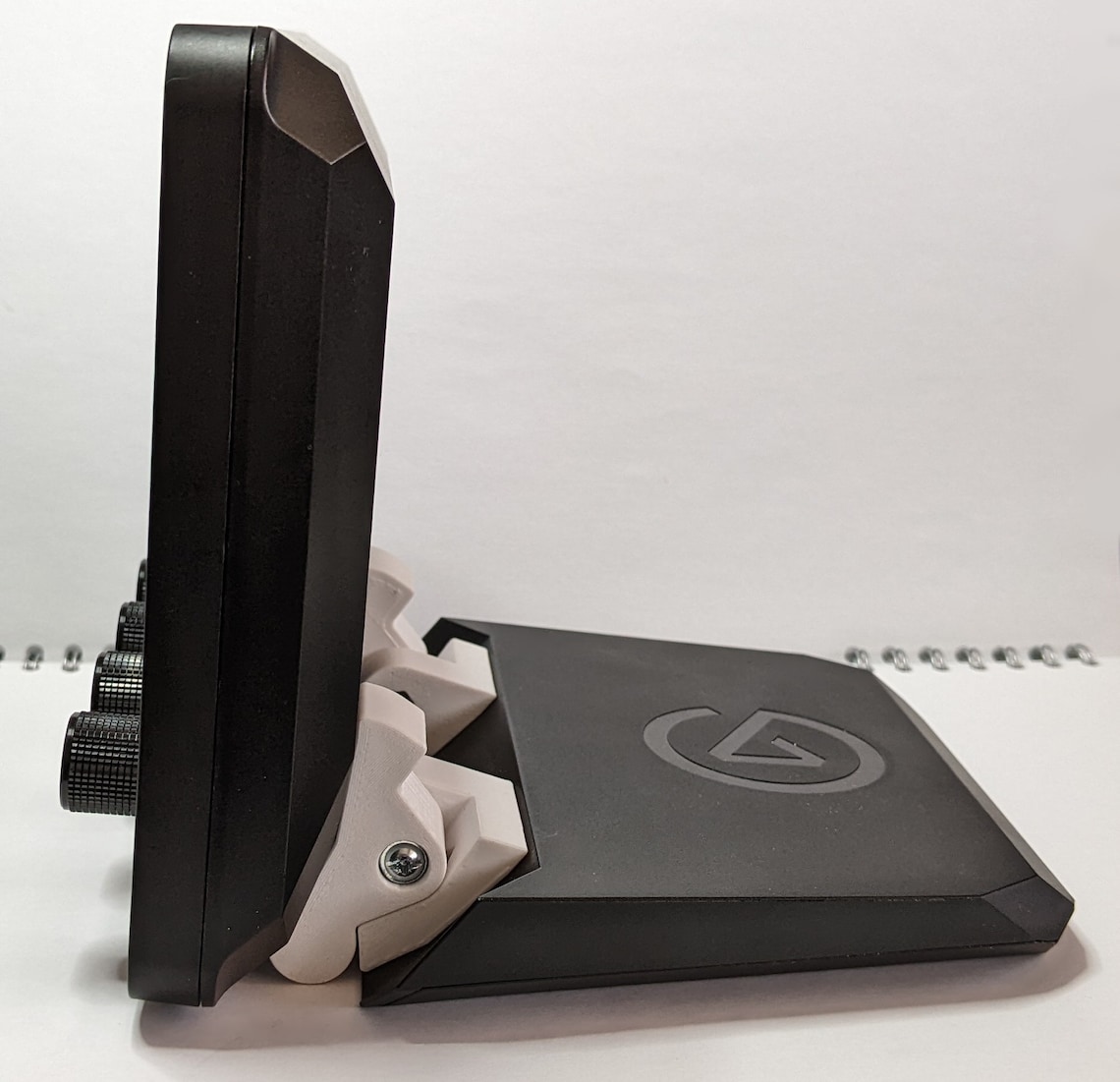 Adjustable Tilt Hinge for Stream Deck Plus Enhance Your Streaming ...