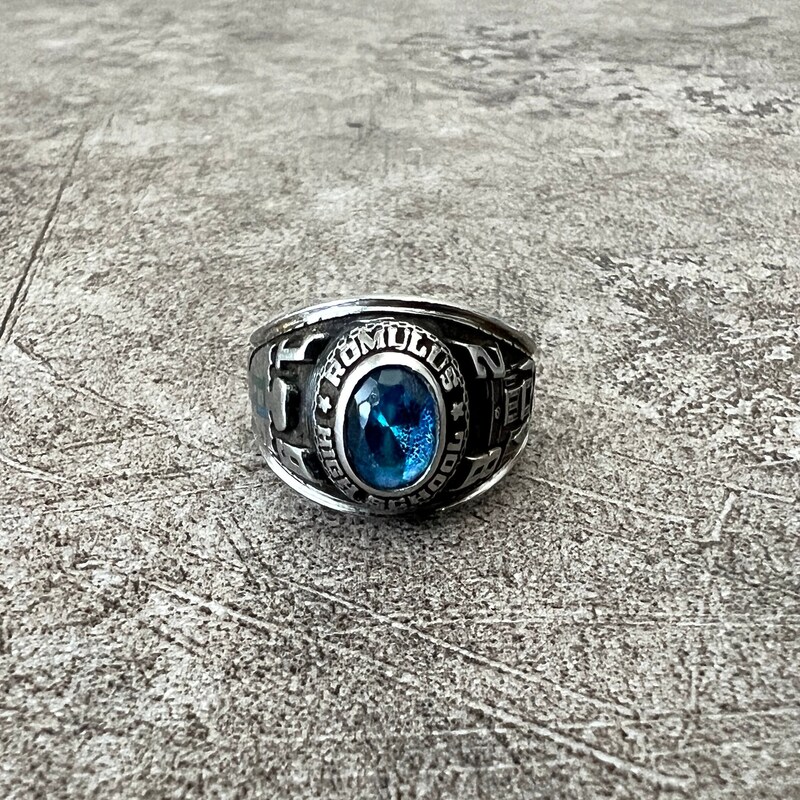 Class Ring - Etsy