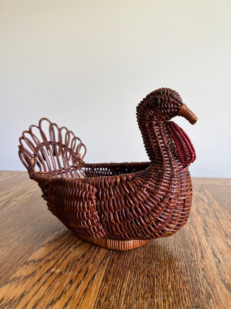 Vintage Wicker Chicken Basket Turkey Basket Cottage Core - Etsy