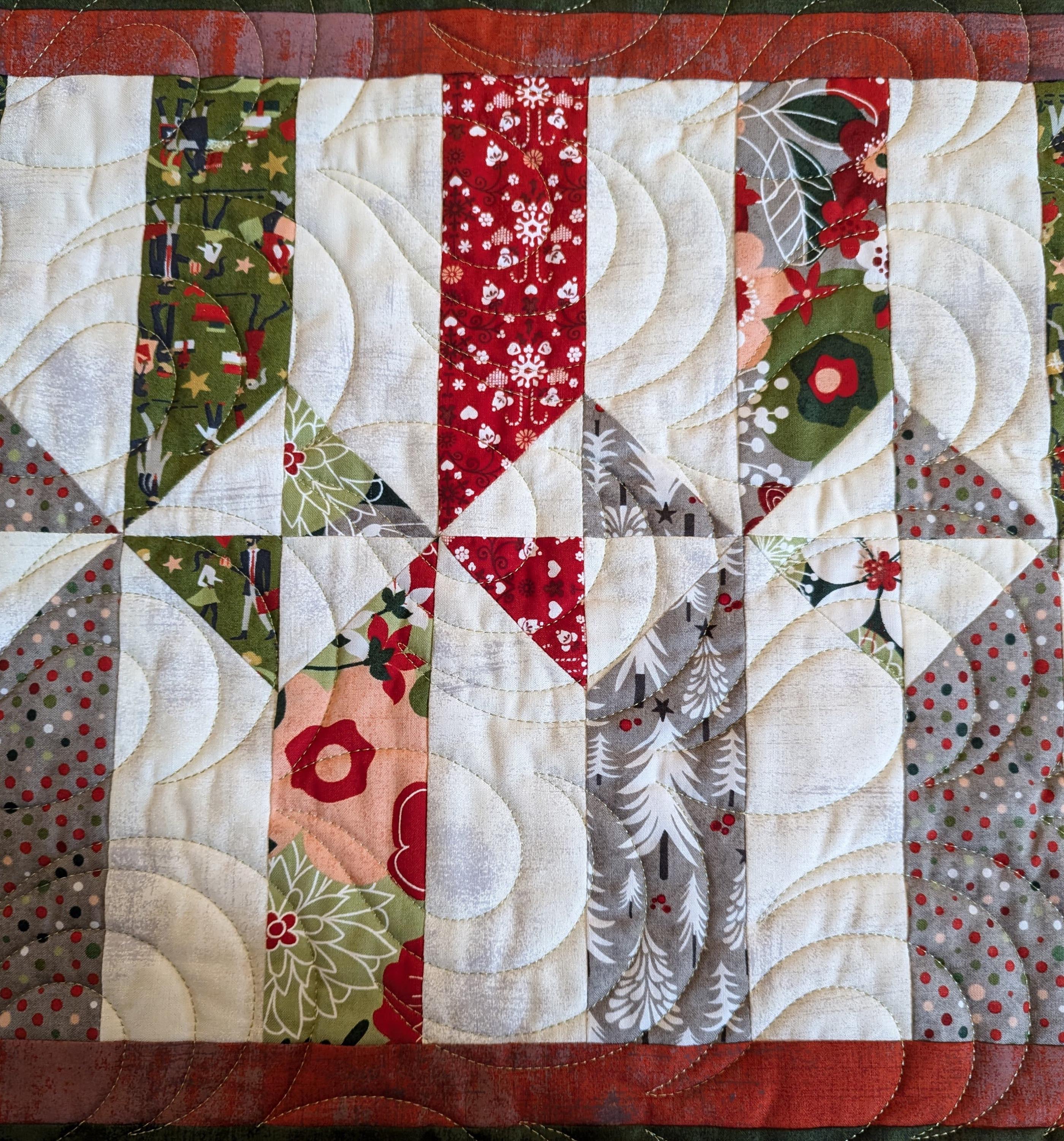 Quilted Christmas Table Runner: Red, Green, and Grey Pinwheel Design - Etsy