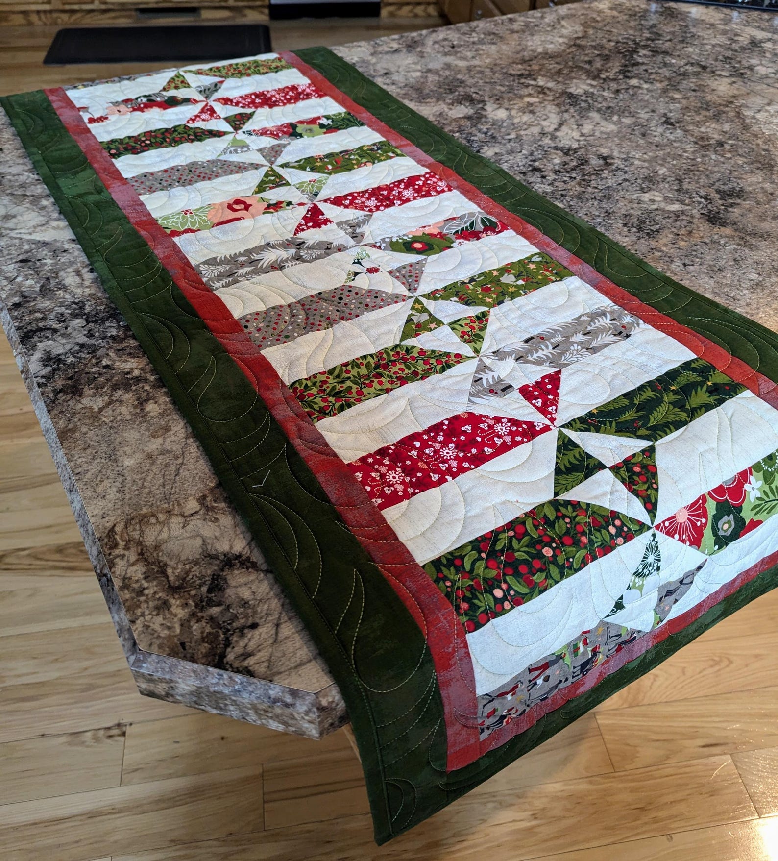 Quilted Christmas Table Runner: Red, Green, and Grey Pinwheel Design - Etsy
