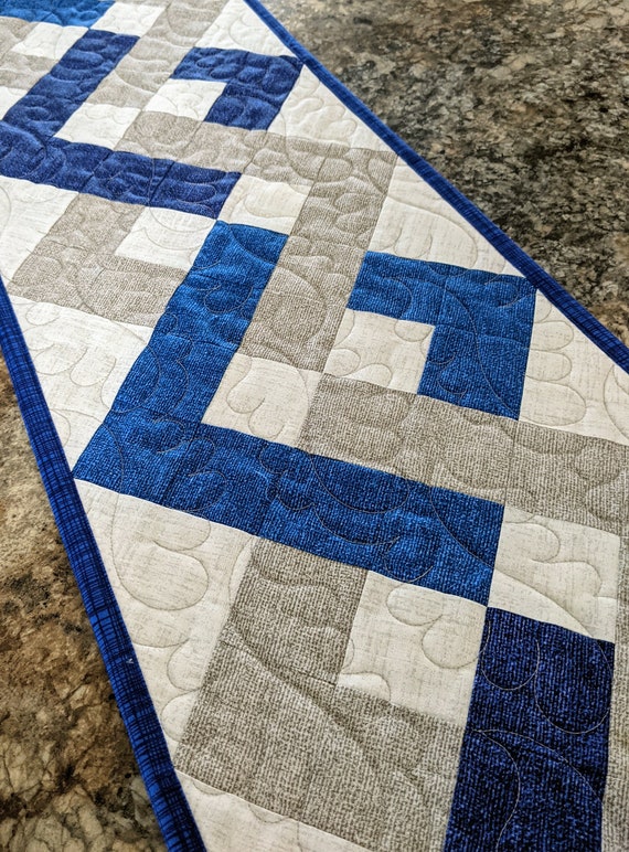 Interlocking Squares Quilt Pattern