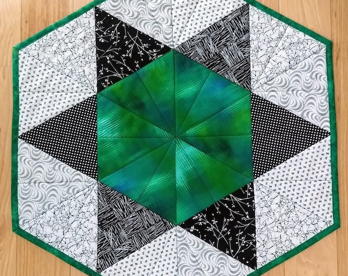 PDF Pattern for Hexagon Table Topper - Etsy Canada