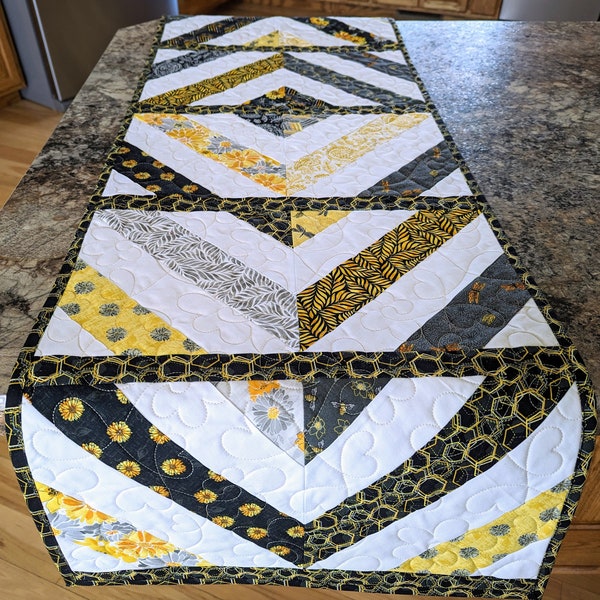 Honeycomb Table Runner - Etsy