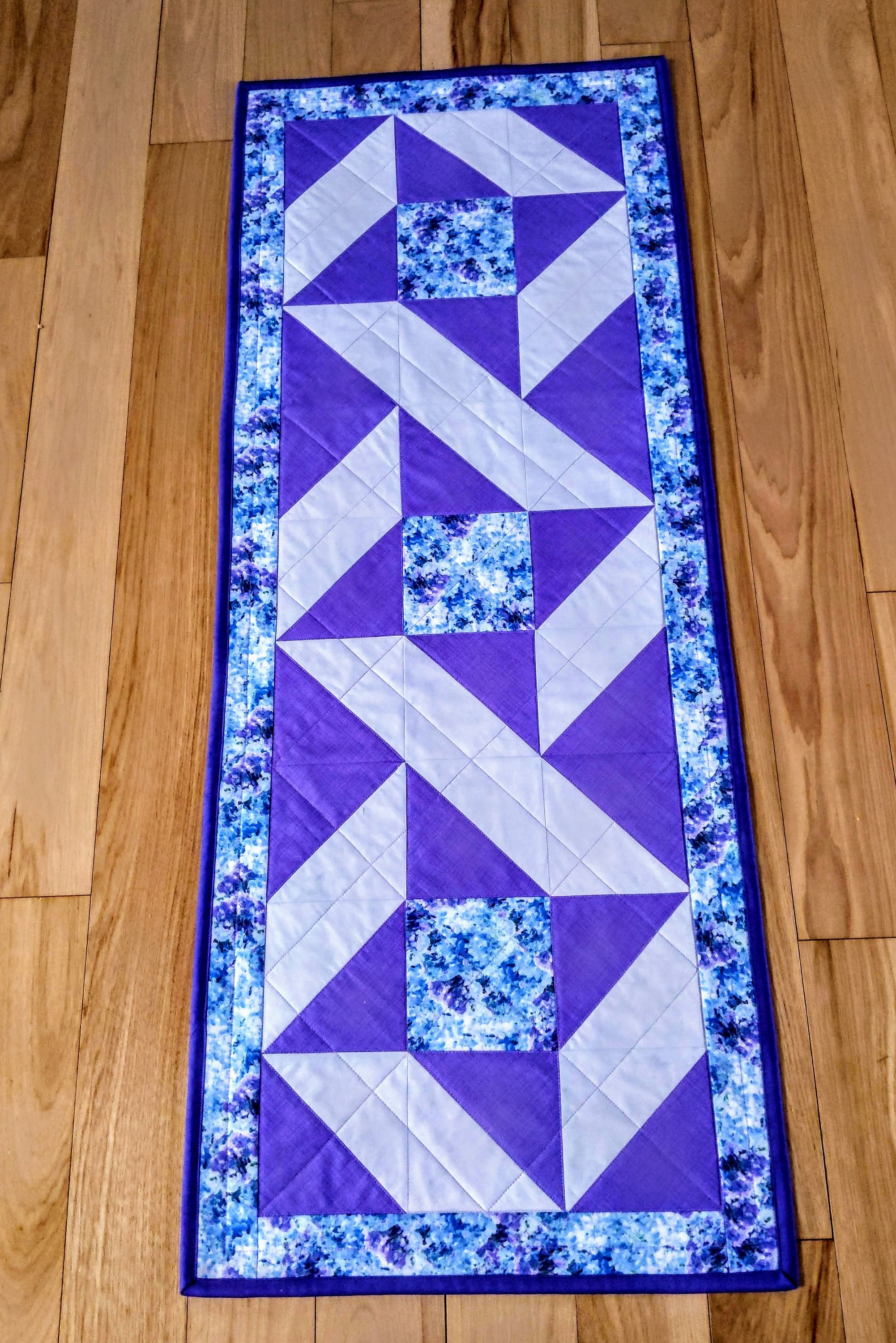 PDF Pattern for Friendship Star Table Runner | Etsy