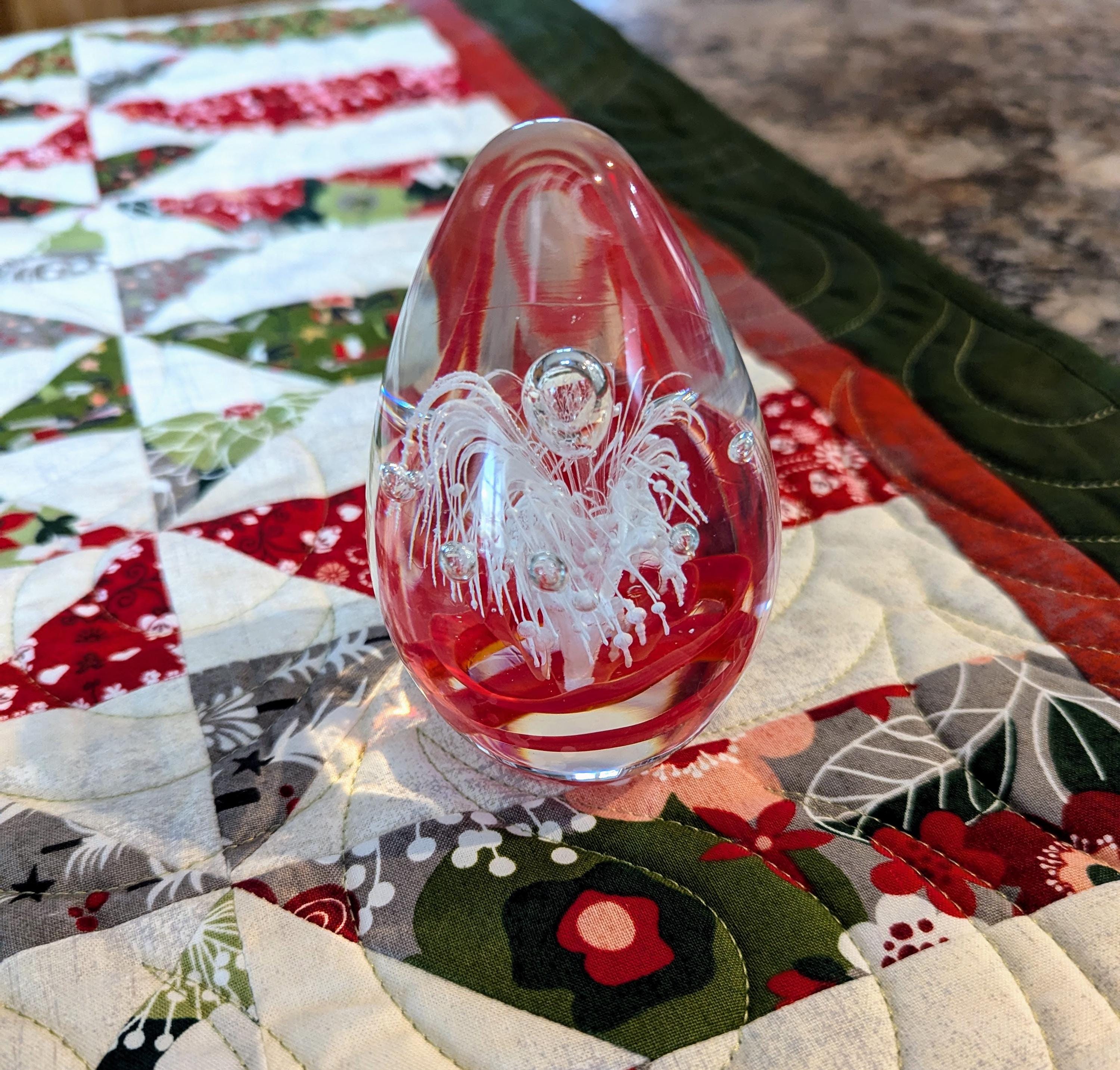Quilted Christmas Table Runner: Red, Green, and Grey Pinwheel Design - Etsy