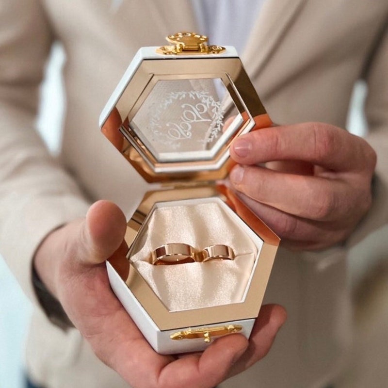 Ring Box for Winter Wedding - Etsy UK