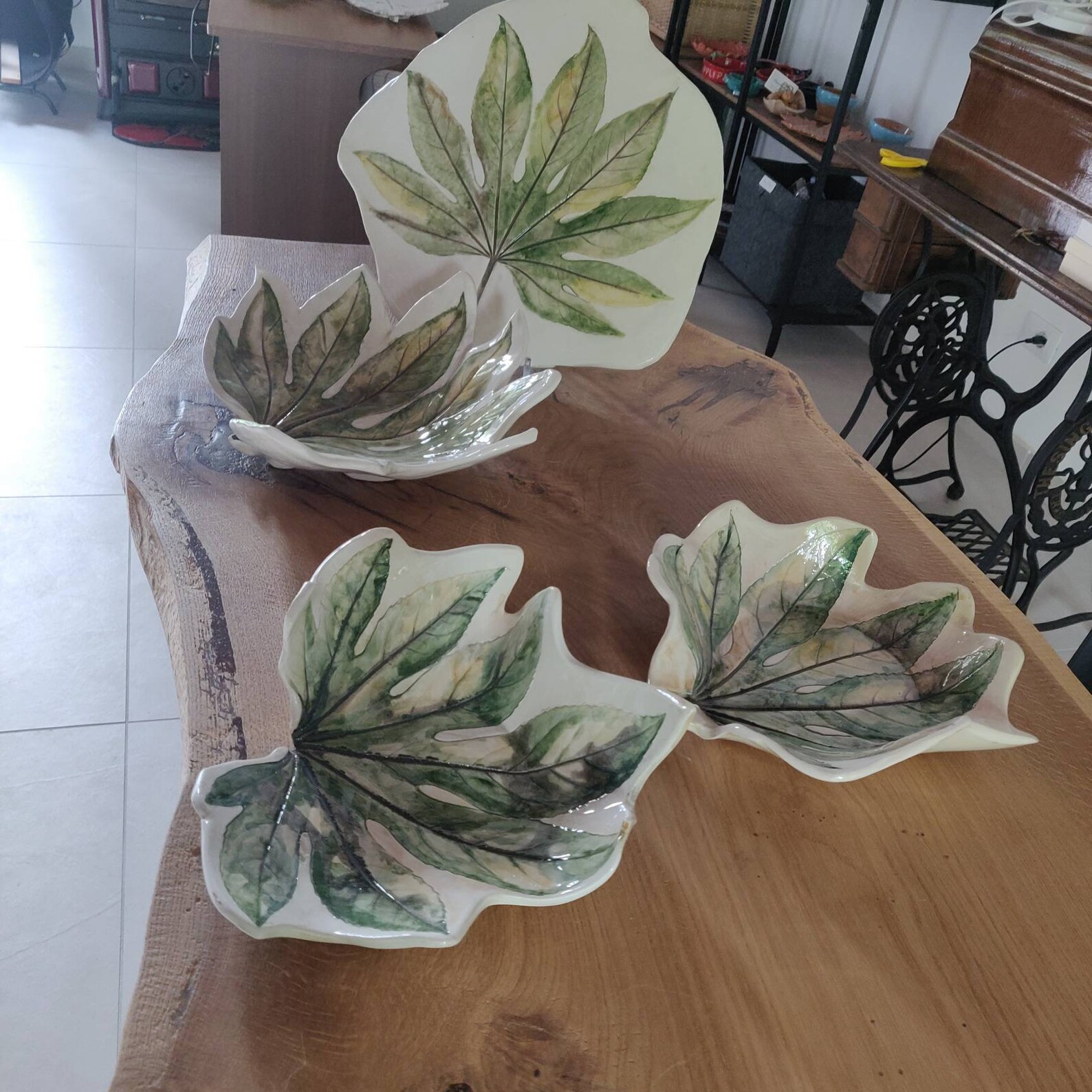 Handmade Ceramic Bowl, Centerpiece With Painted Leaf, Wall Ceramic ...