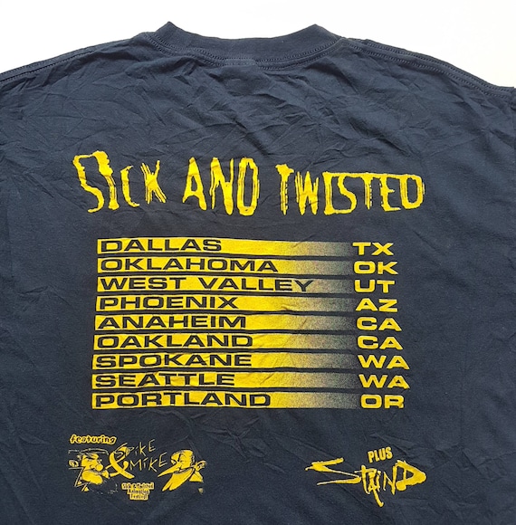 Vintage 2000 Korn Sick and Twisted Tour T Shirt Size L (W 21 Vintage 2000 Korn Sick and Twisted Tour T Shirt Size L (W 21