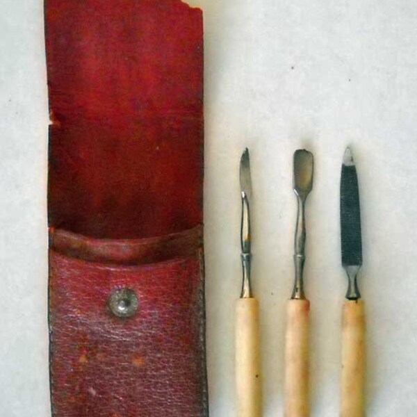 Vintage Manicure Set - Etsy
