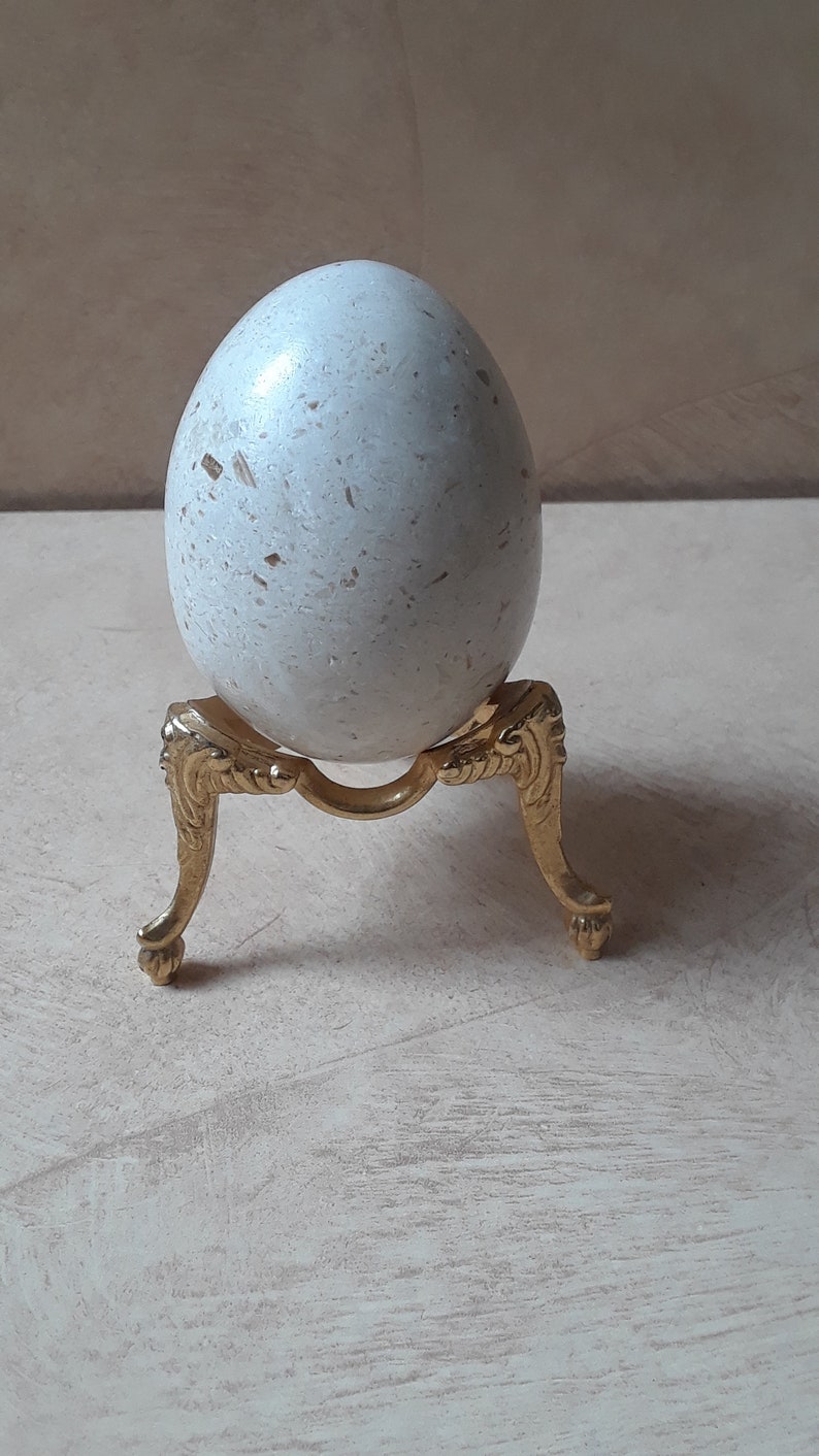 Off White Polished Stone Egg, Natural Stone Egg Paperweight, Decorative ...