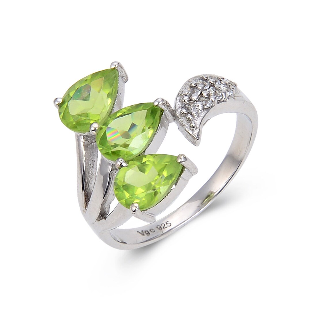 Peridot Three Stone Ring for Women Green Leaf Ring Nature - Etsy