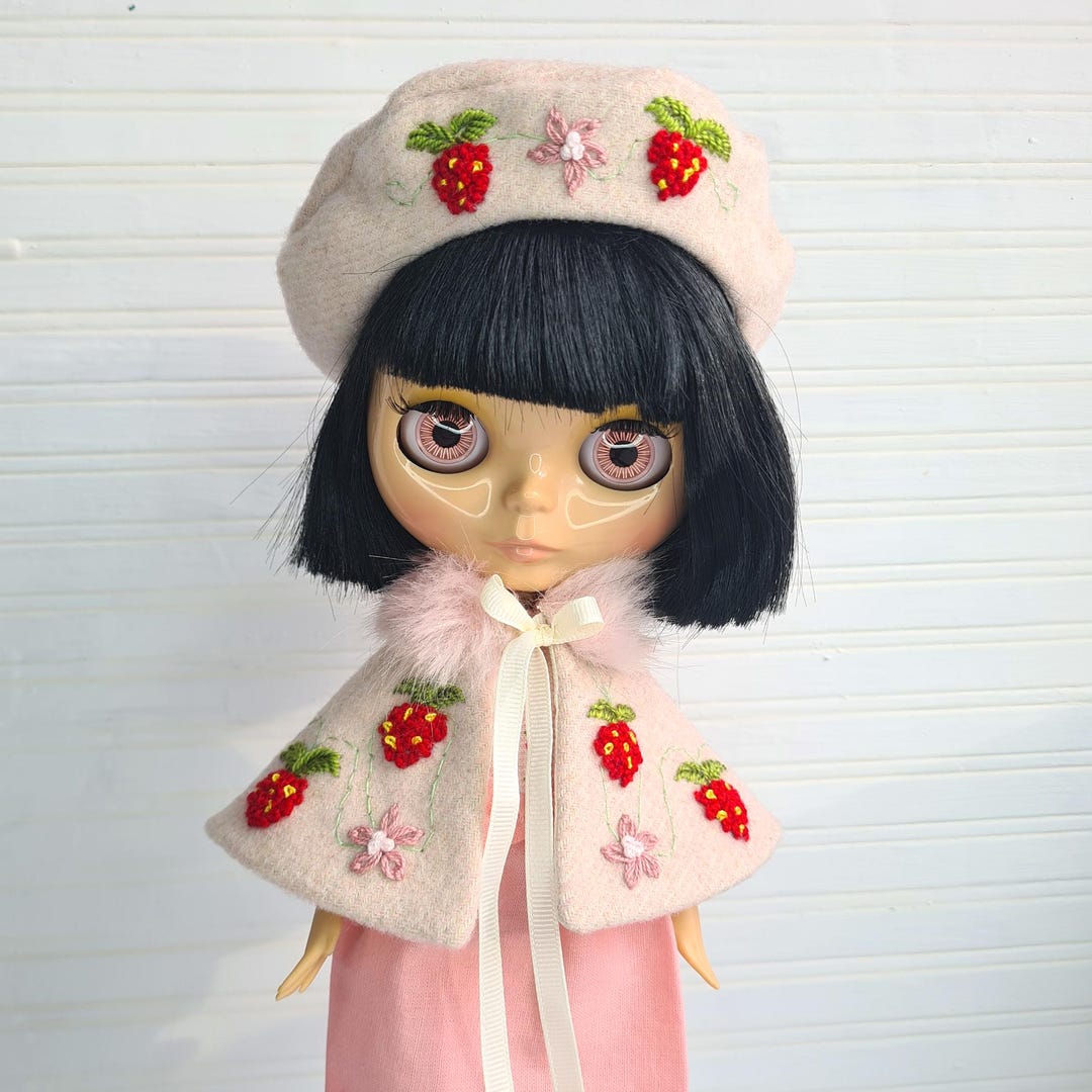 Blythe Cape and Beret, Blythe Clothes, Blythe Outfit, OOAK Blythe Doll ...