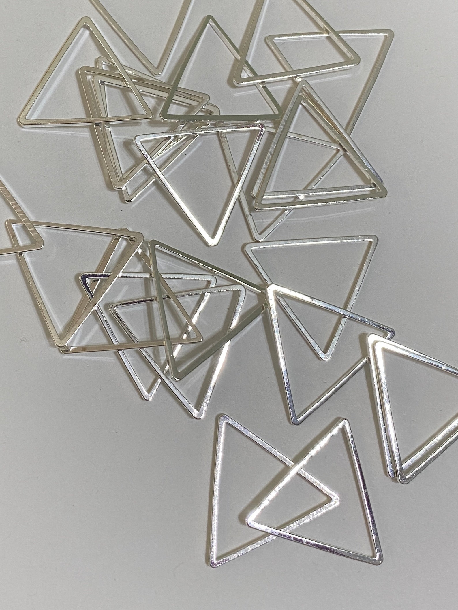 10 Silver or Light Gold Plated Brass Triangle Link Connectors - Etsy