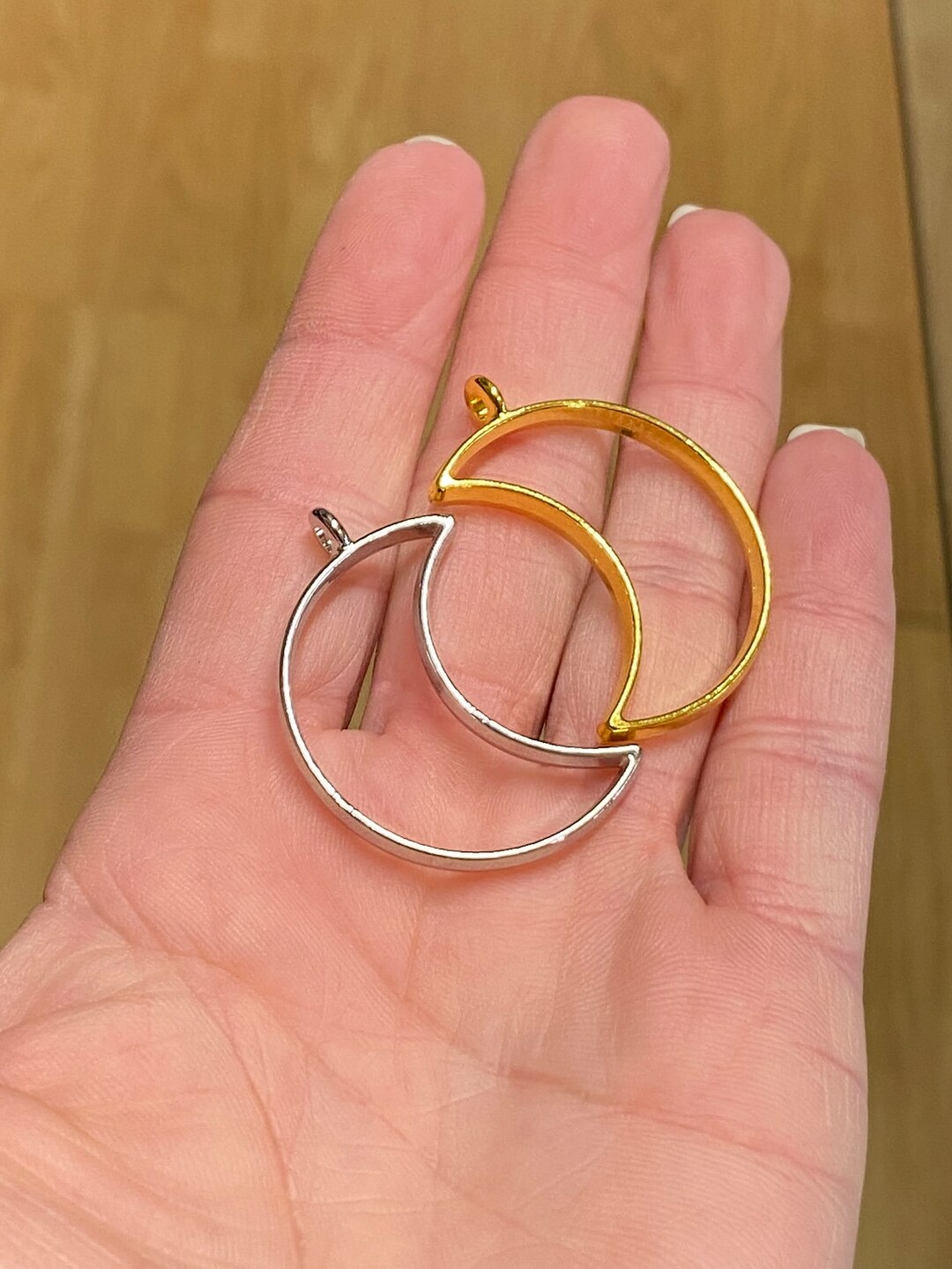 10 Silver or Gold Moon Large Pendant Bezels DIY Resin 34mm (21312-21313 ...