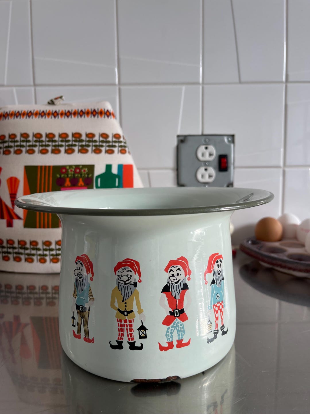 Childrens Chamber Pot Pisa-pot Potty Gnomes Light Green Enamel Vintage - Etsy