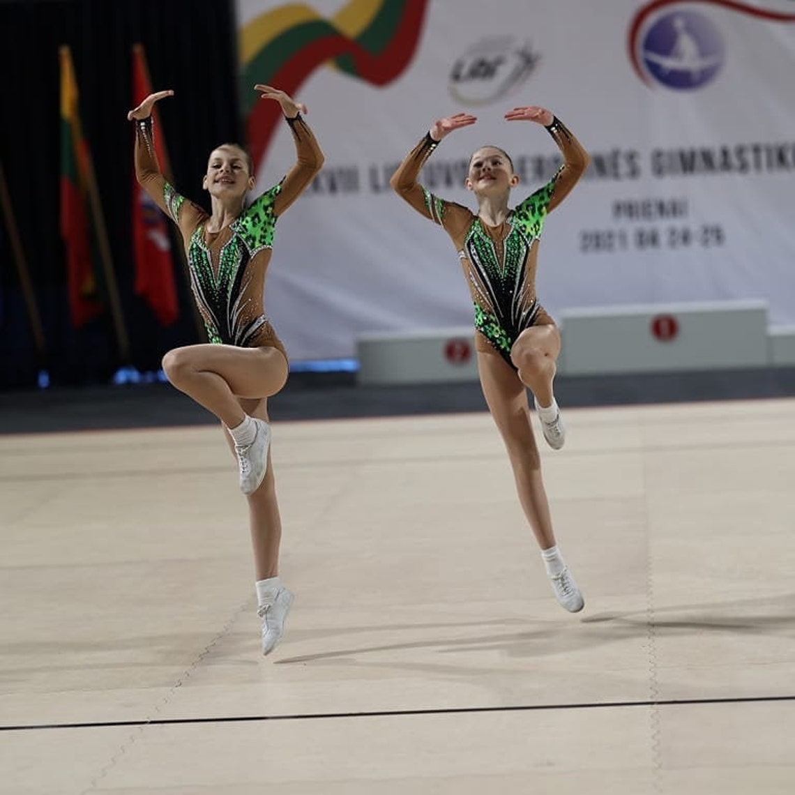 Competition Aerobic Gymnastics Leotard, Acro Costume, Roller-skating ...