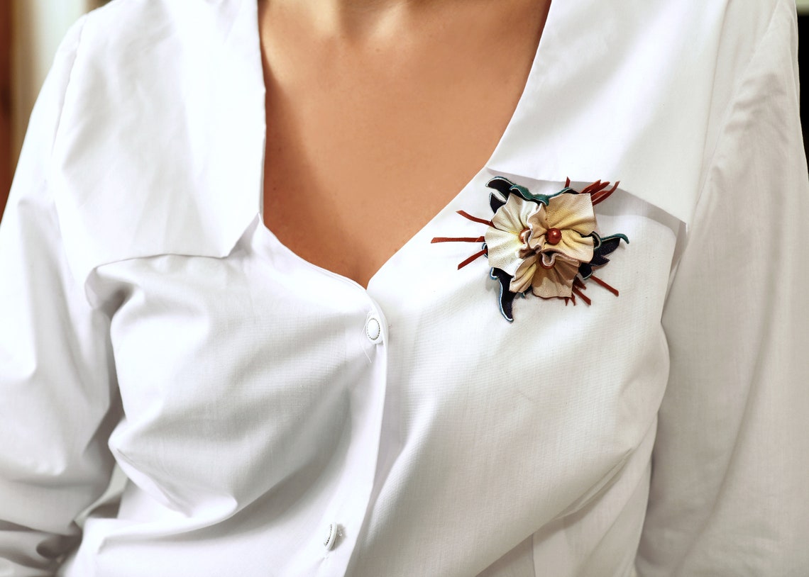 White Flowers Brooche Made of Leather, Smooth Leather Flowers Made by ...