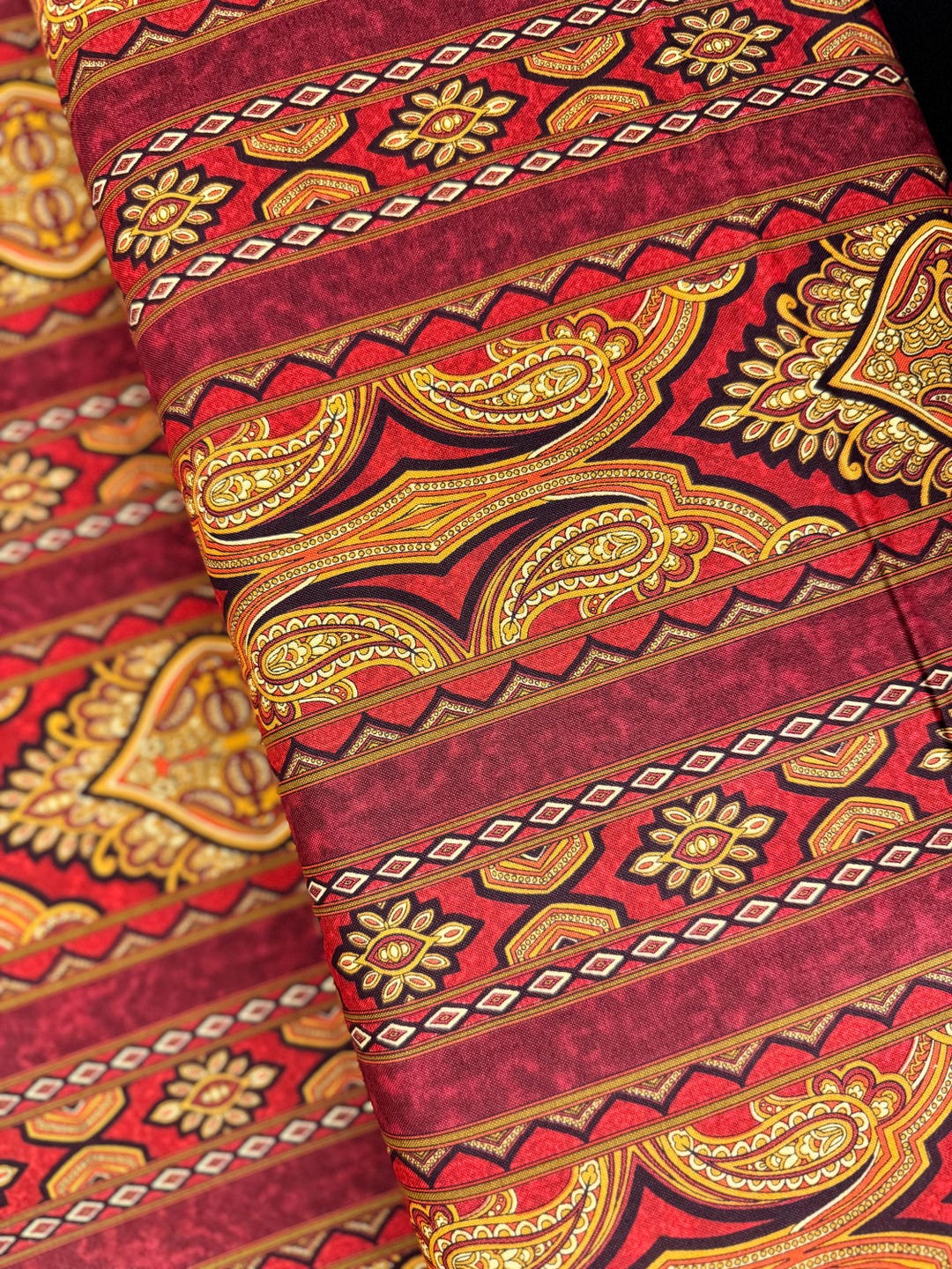 Aruba - Border Crimson Fabric by Jinny Beyer - Cotton Fabric - Etsy