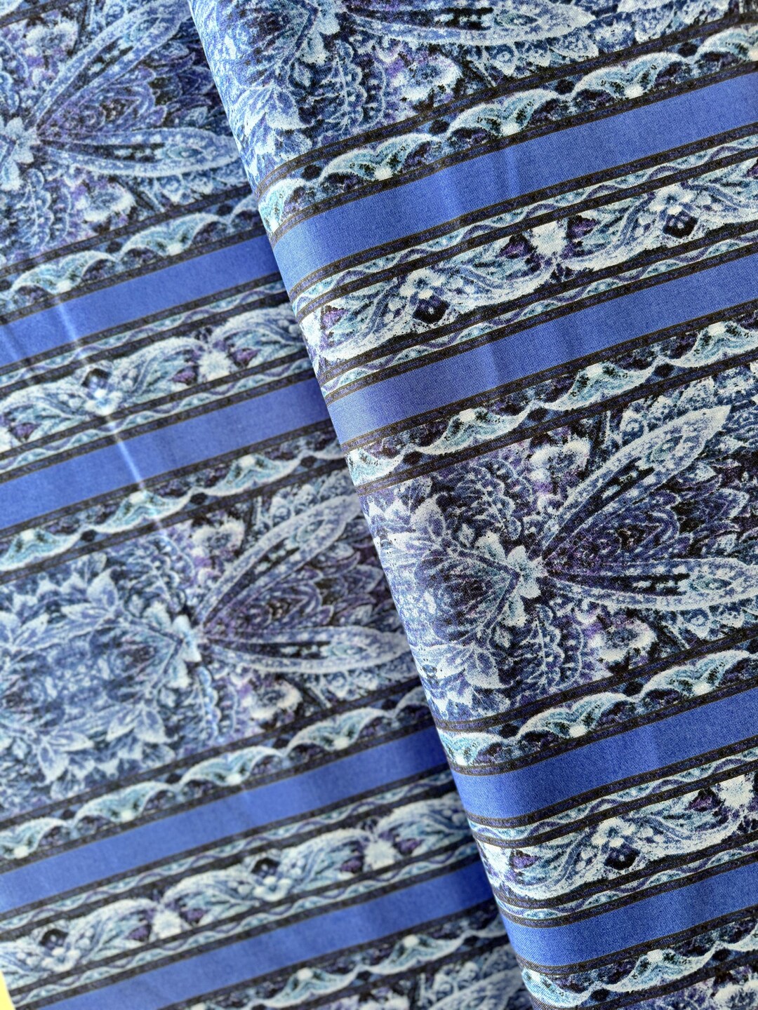 Border Basics - Chelsea Border Dark Blue Fabric by Jinny Beyer - Cotton ...