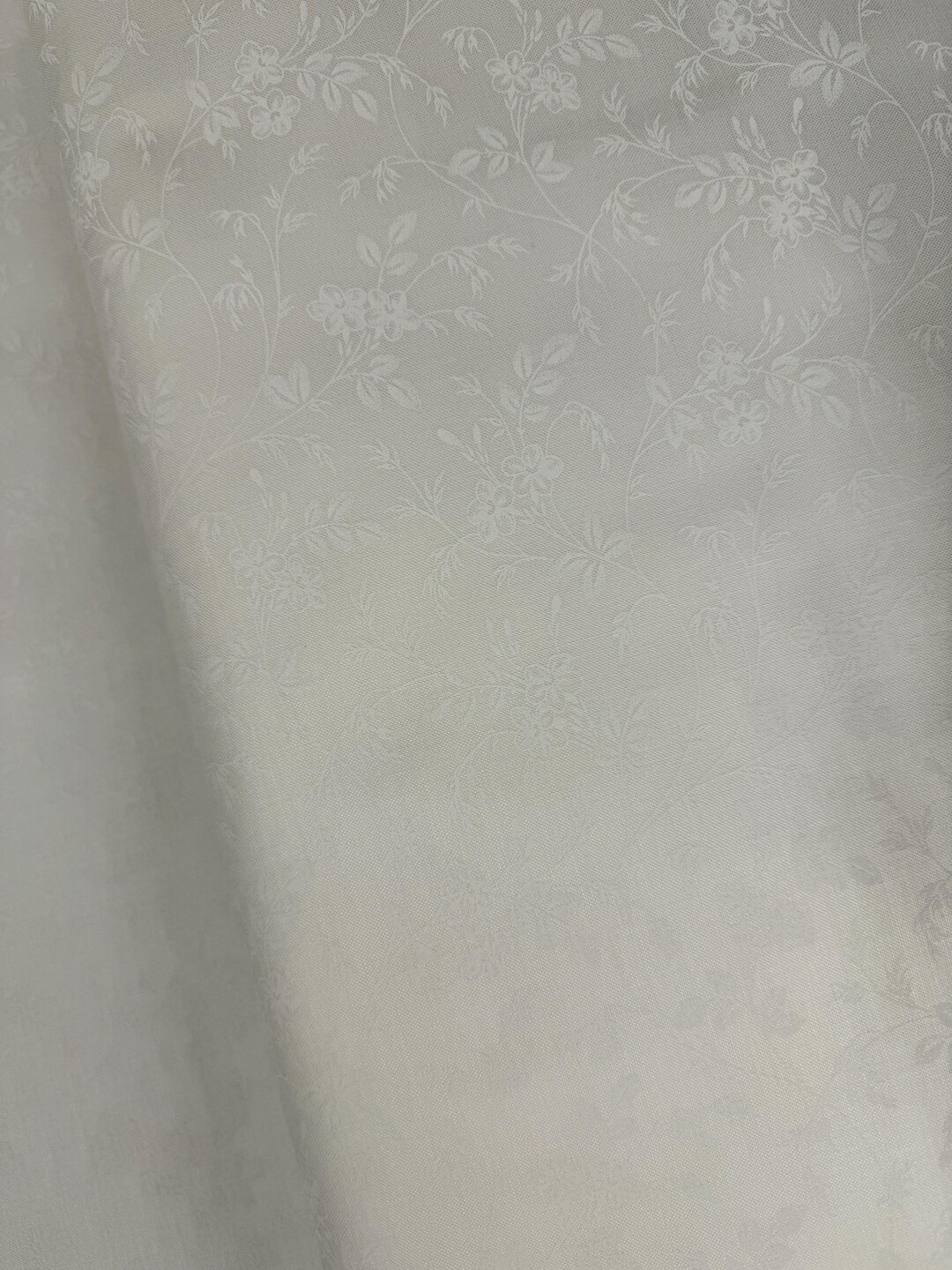 Muslin Mates - Medium Floral White Muslin - Muslin Cotton Fabric - Etsy