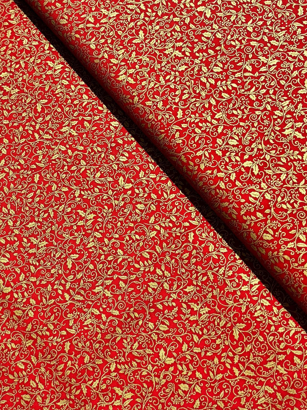 Holiday Charms - Holly Red Gold - Metallic Cotton Fabric - Etsy