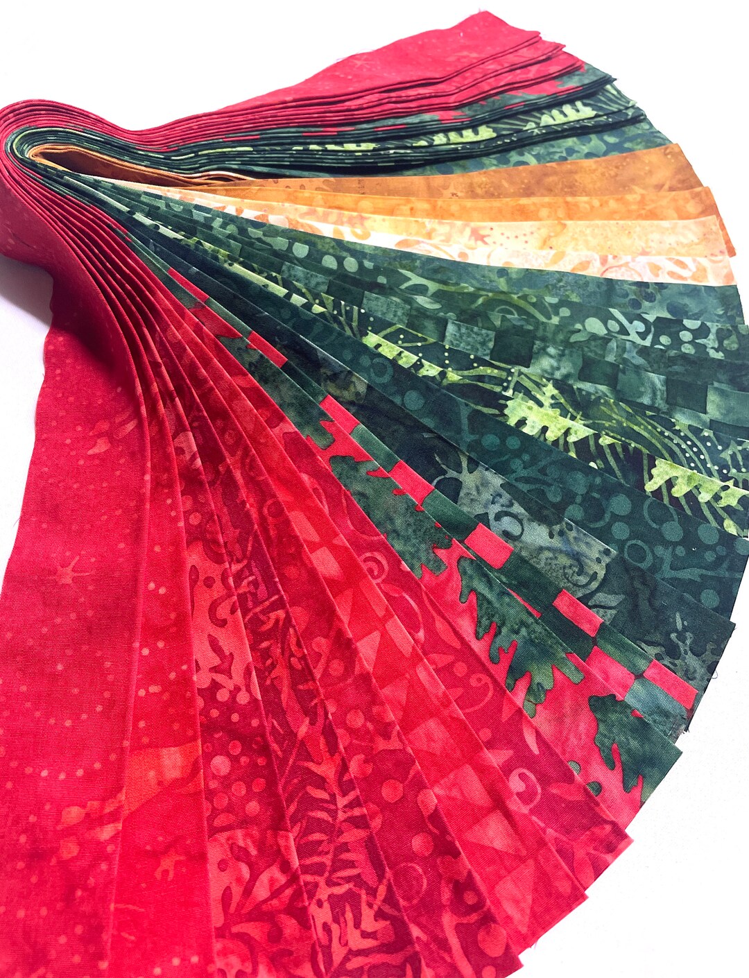 Assorted Holiday Batik Scrap Strips Bundle - 21, 2.5”(width) X 19"/20 ...