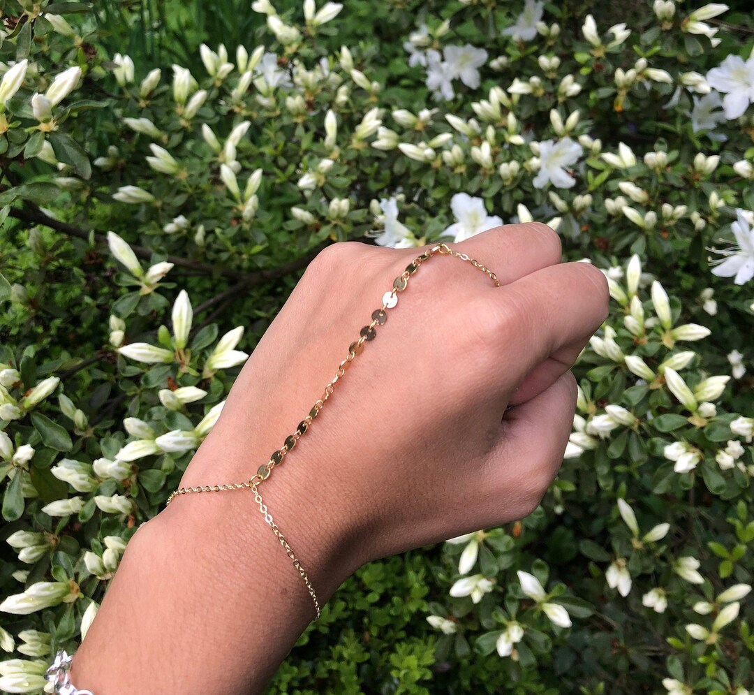 Gold Disc Hand Chain / Finger Bracelet - Etsy
