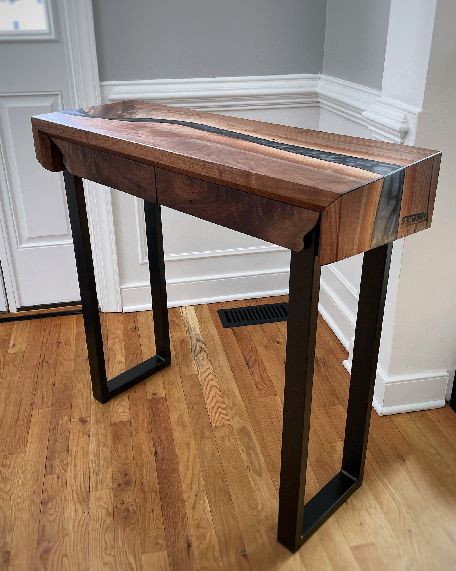 Highly Figured Walnut River Console Table With Silver Resin/epoxy - Etsy