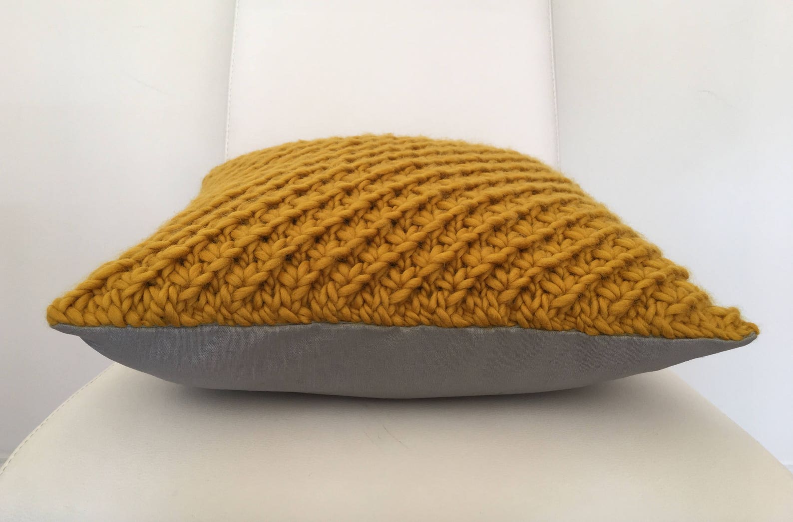 Knitted Cushion Knitting Pattern. Soft Chunky Knit Decorative Pillow ...