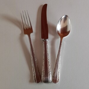 Vintage 42 Piece 6 Place Setting Silver Plated Flatware Cutlery Set ...