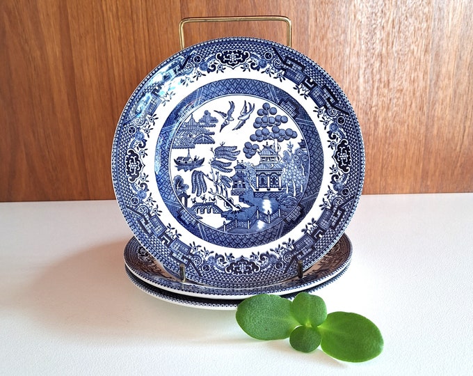 Vintage Set of 3 Bread and Butter Plates Blue Willow Pattern by ...